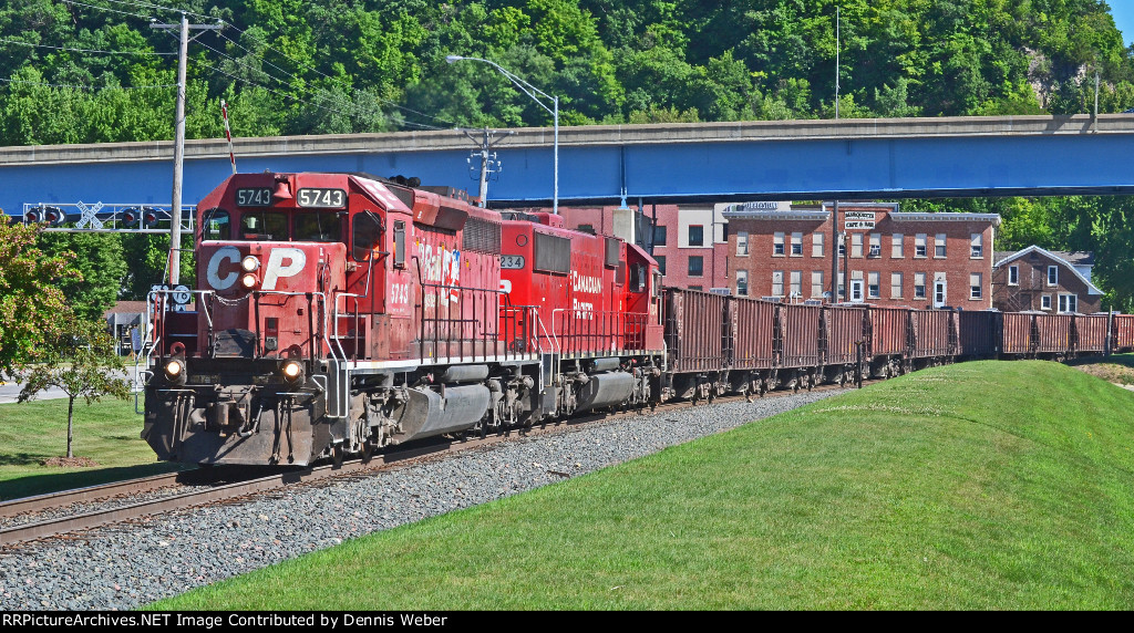 CP 5743, ICE's Marquette Sub.